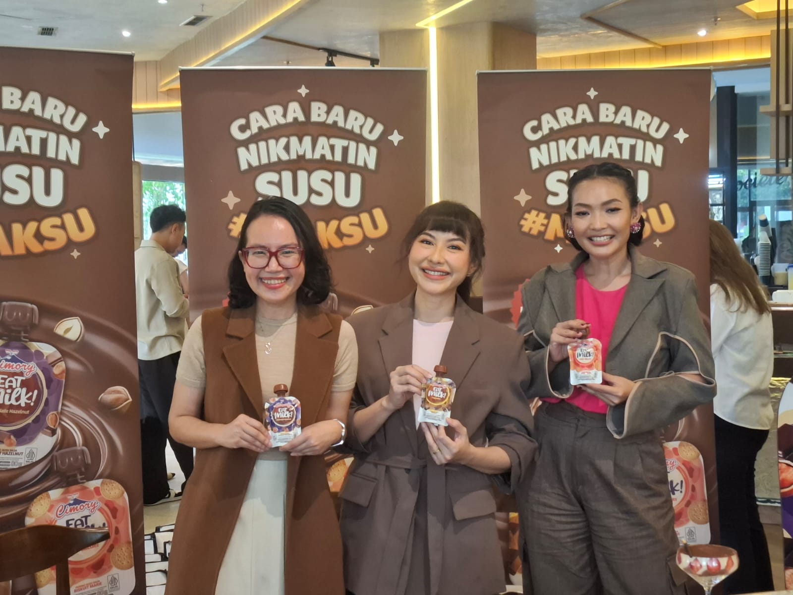 "Cimory Eat Milk" - Inovasi Produk Susu Terbaru | Click and Scroll