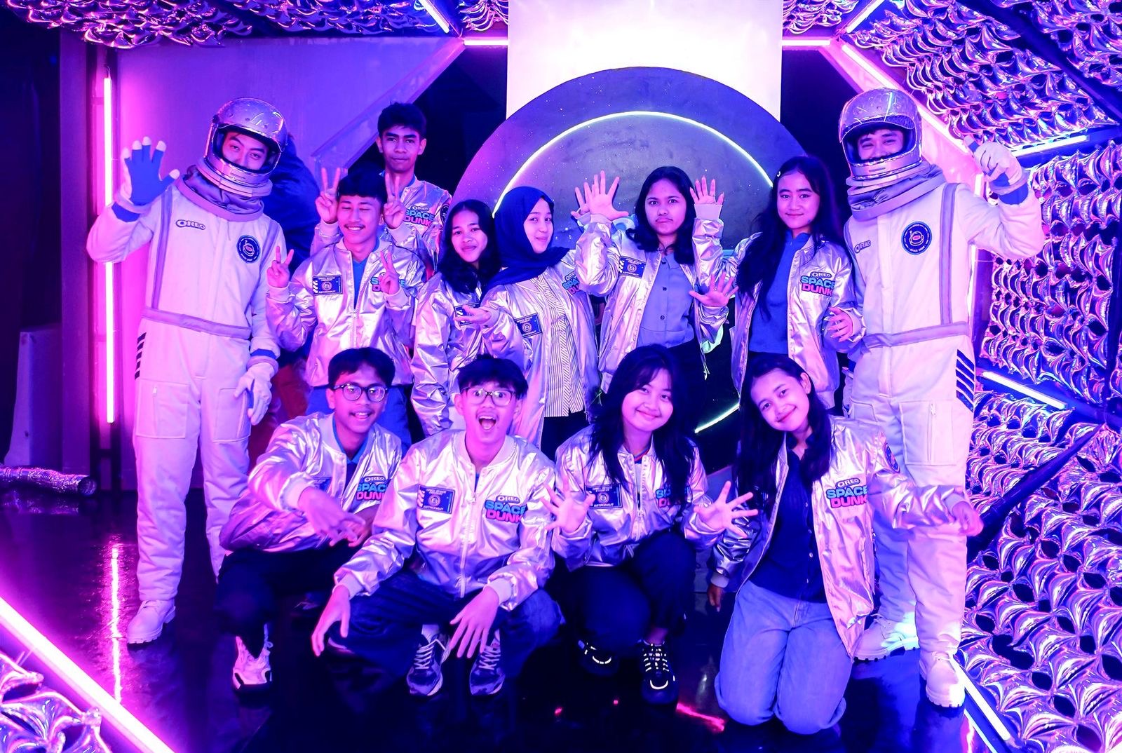 Oreo Milky Way Dunk, Temukan Sensasi Layaknya di | Click and Scroll